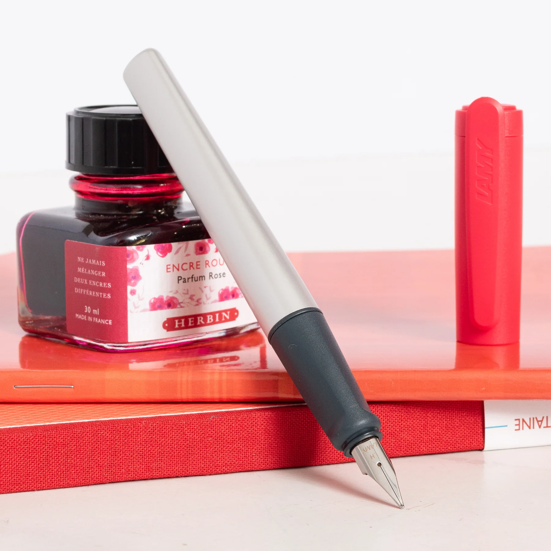 Lamy Nexx Crimson – Fountain Pen - Mod Pens